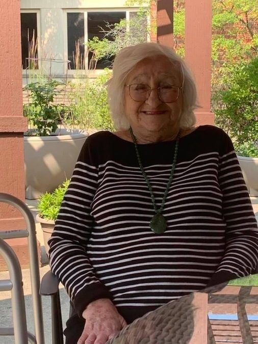 Edythe Kaye Obituary - Buffalo Grove, IL | Goldman Funeral Group